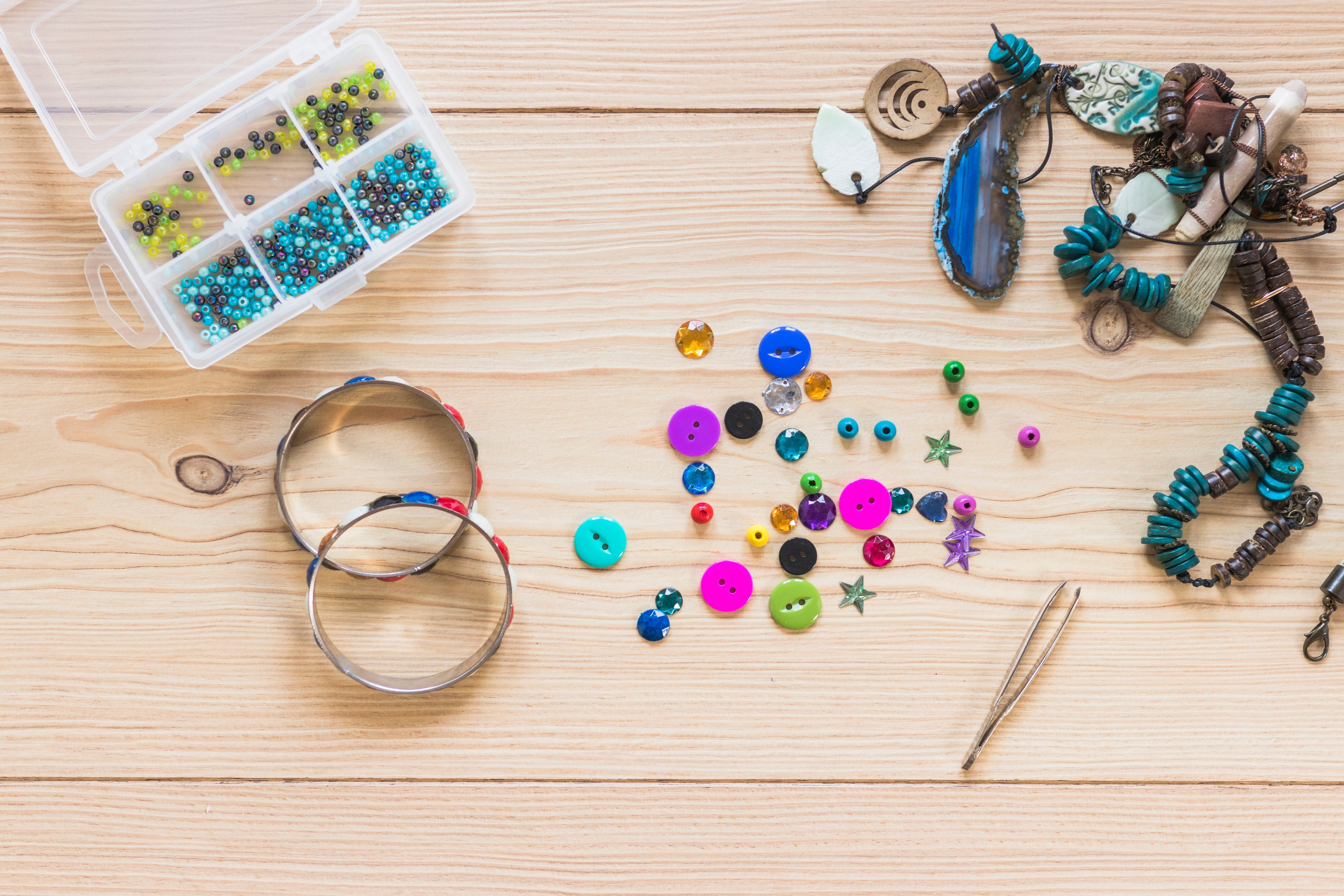 Top 5 Bead Types for Summer 2025 Jewelry Trends – Only Beads